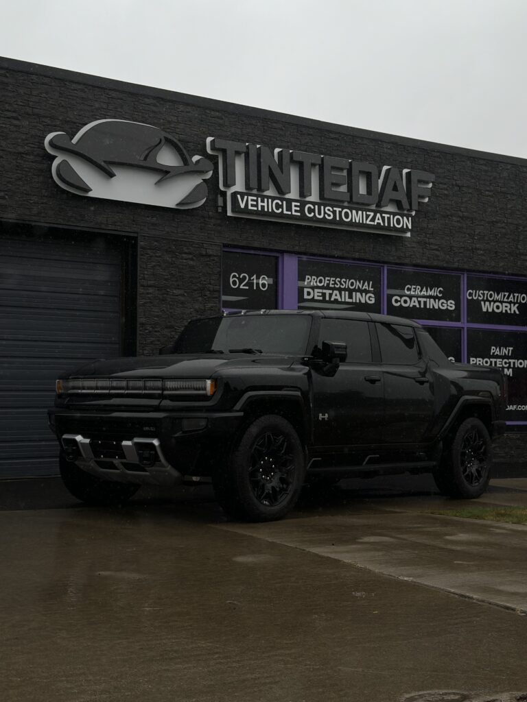 How Window Tinting in Far West Detroit MI Boosts Driving Safety